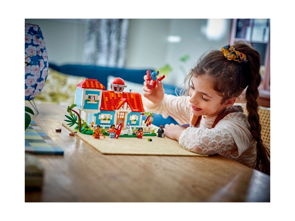 LEGO 43268 Disney Domek na plaży Lilo i Stitcha