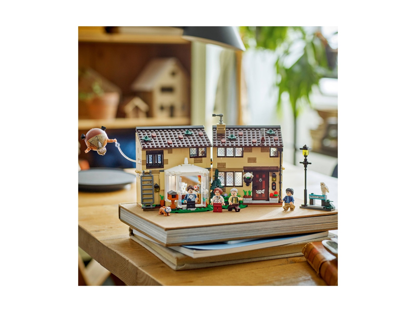 LEGO 76451 Harry Potter Privet Drive: Wizyta ciotki Marge